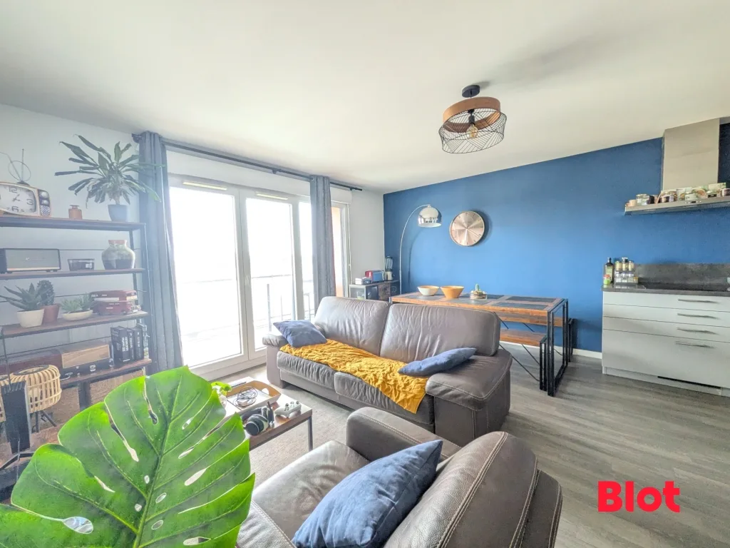 À VENDRE BLOT IMMOBILIER - Beau duplex contemporain de 67,5 m² en ...