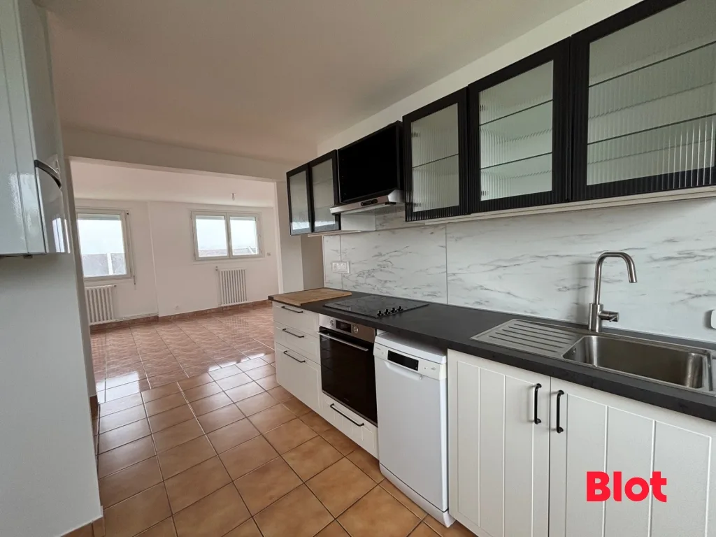 A LOUER CHEZ BLOT IMMOBILIER - APPARTEMENT T3 DE 65.67M² - SAINT-PIERRE ...